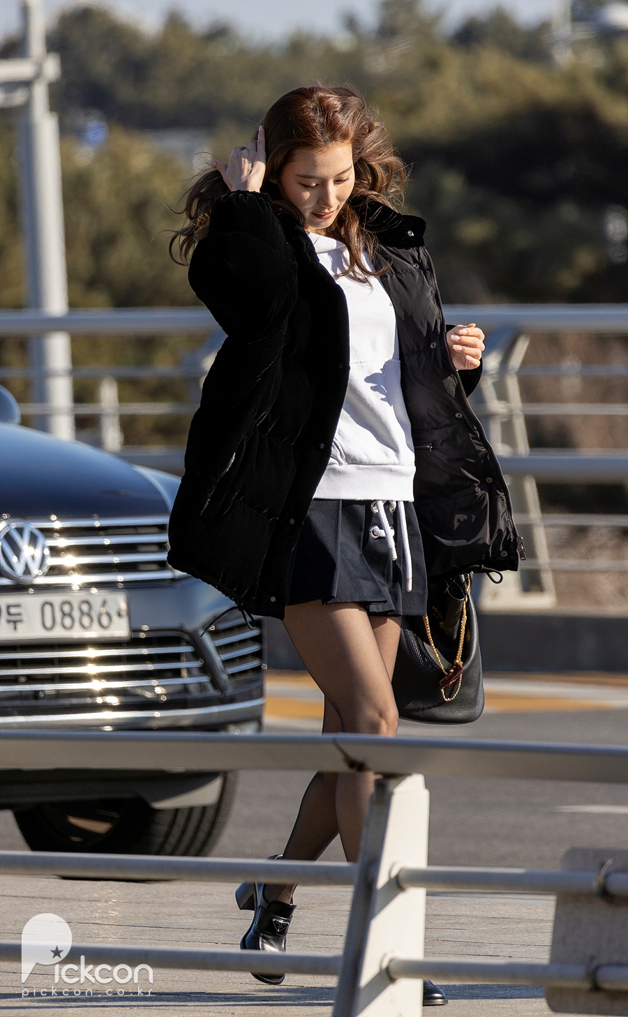 트와이스 사나, 인형이라고 해도 믿겠네 [포토]-pickcon