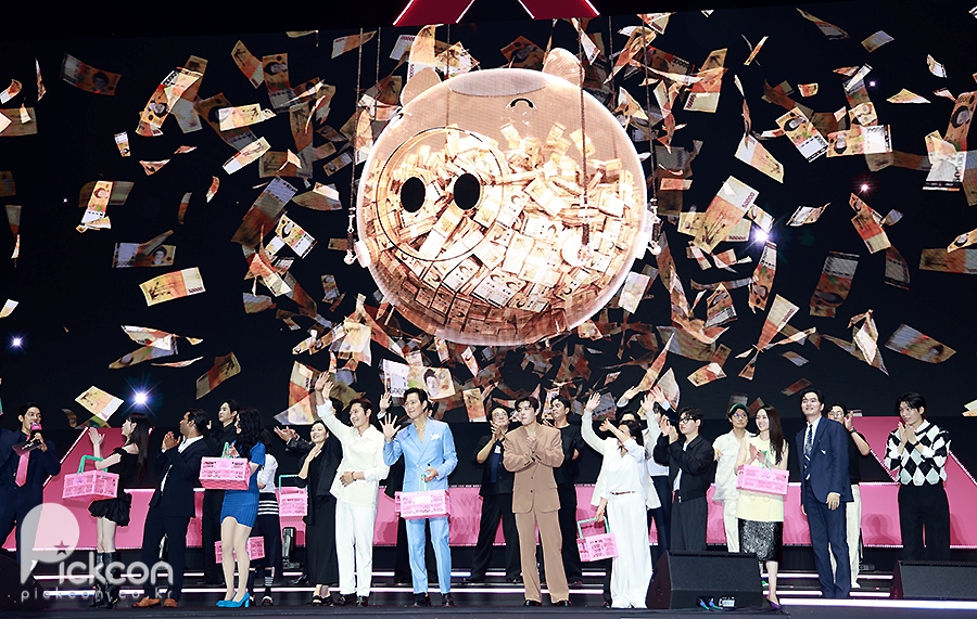 '오징어게임' 시즌1, 2, 3 멤버…456억 보다 화려한 피날레 [포토]-pickcon