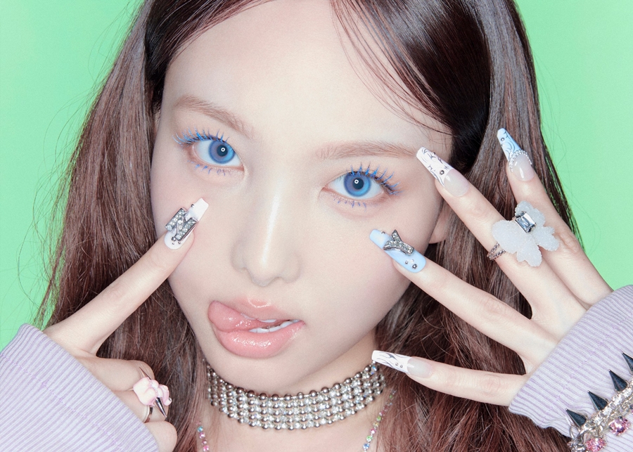 트와이스, 과감한 스타일링+포토제닉 포즈…'THIS IS FOR' 비주얼 기대 UP-pickcon