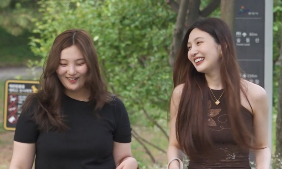 레드벨벳 조이, '붕어빵' 여동생 공개 "딸 같아요"…'K장녀' 진심에 울컥-pickcon