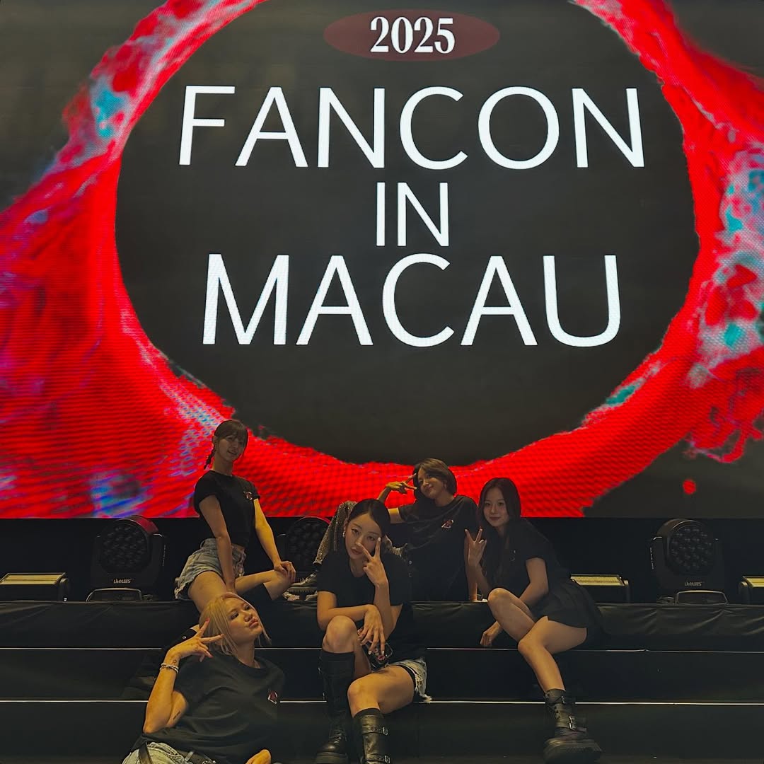 '결혼 연기' 하니, 살벌한 복근…EXID 완전체에 위 아래 모두 섹시 美 시너지-pickcon