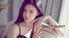 고윤정, 과감한 넥라인에 고혹적 자태 [화보]-pickcon